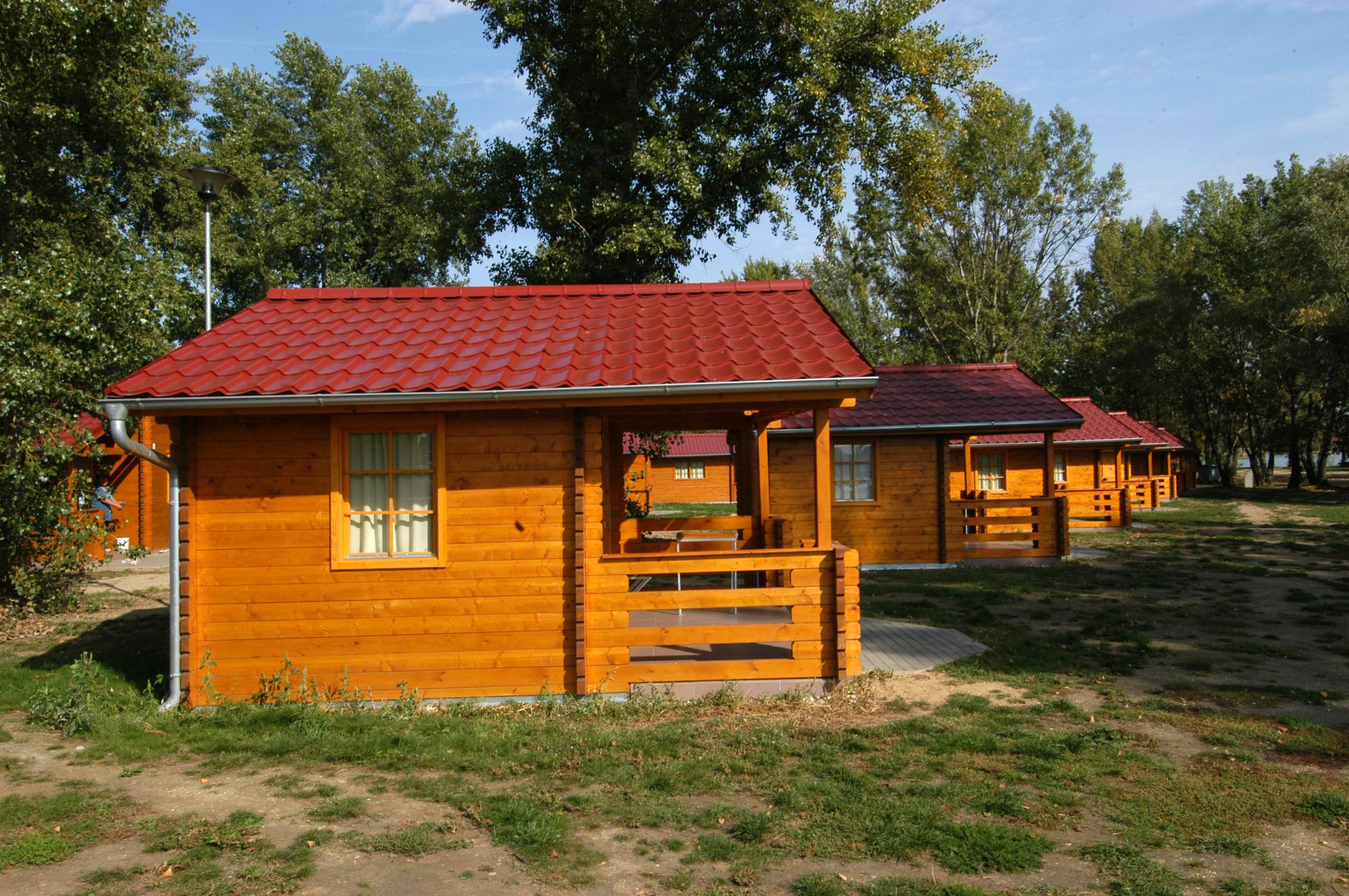 CHATKY - Autokemp Merkur