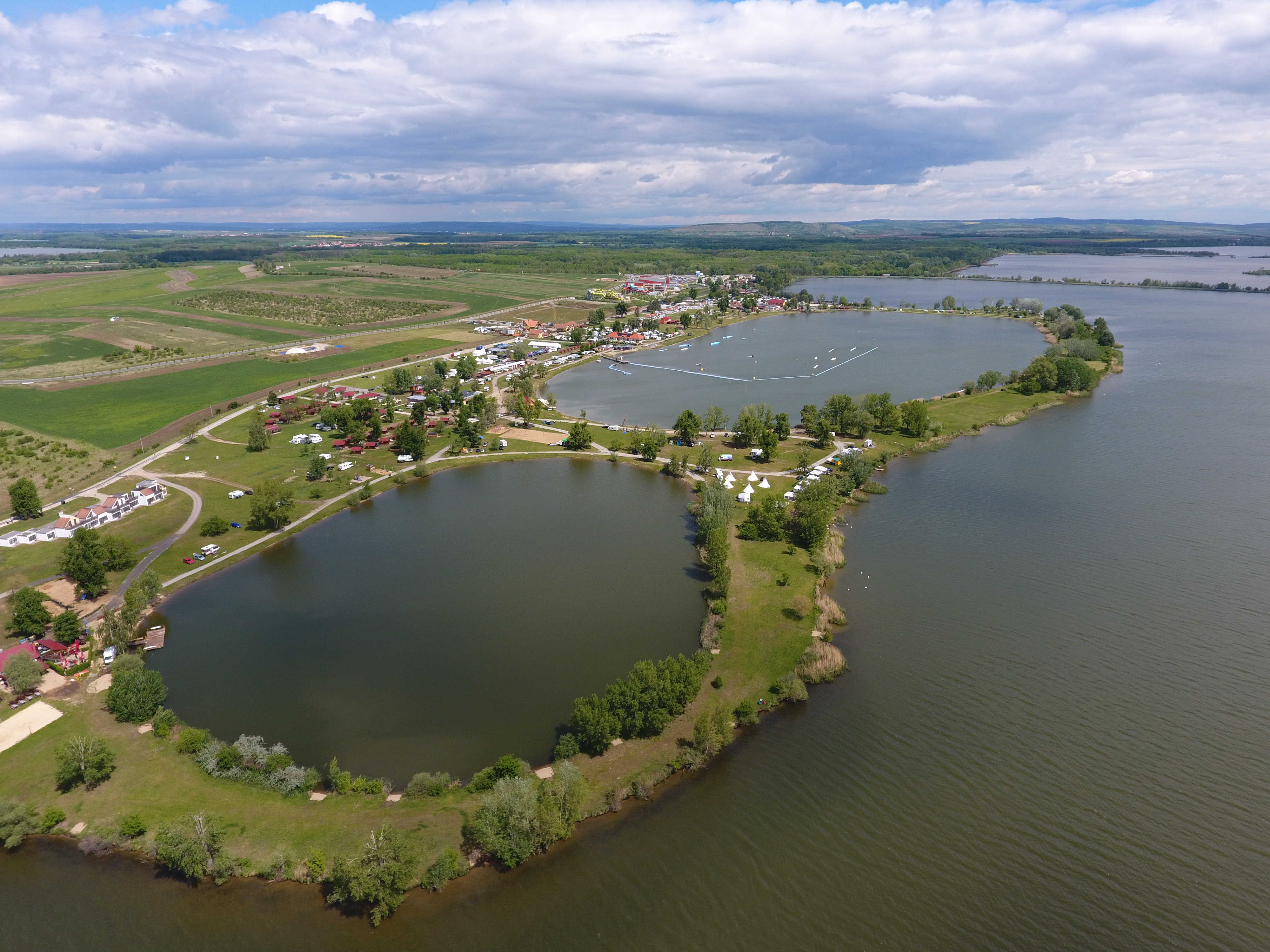 STANY A KARAVANY - Autokemp Merkur